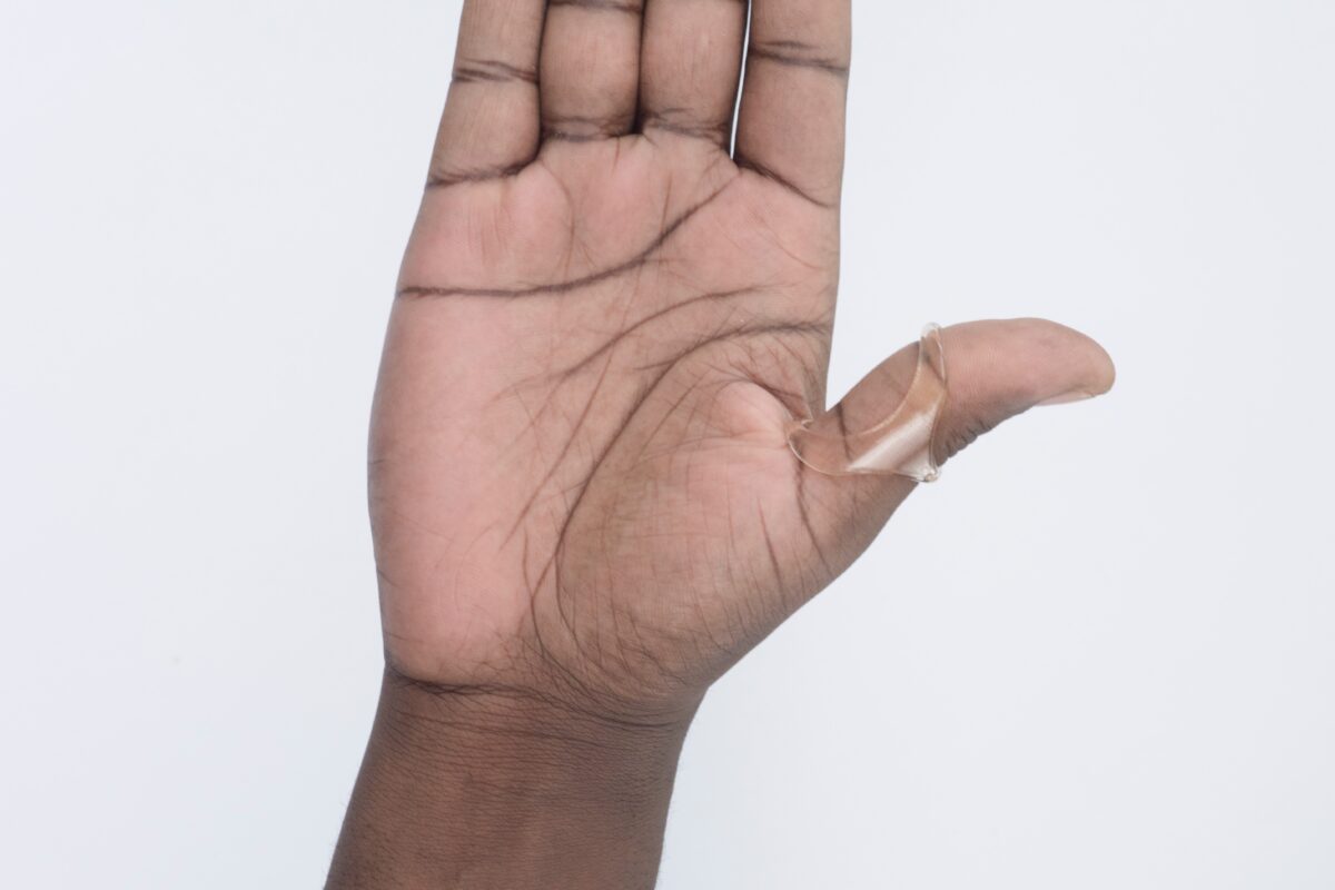 What causes trigger thumb in adults - The Tribune World